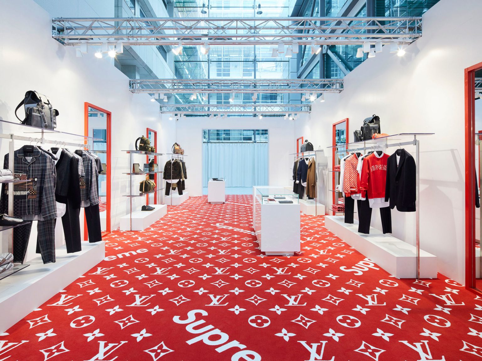 The Origins of Supreme Clothing – Ewanity Marketing